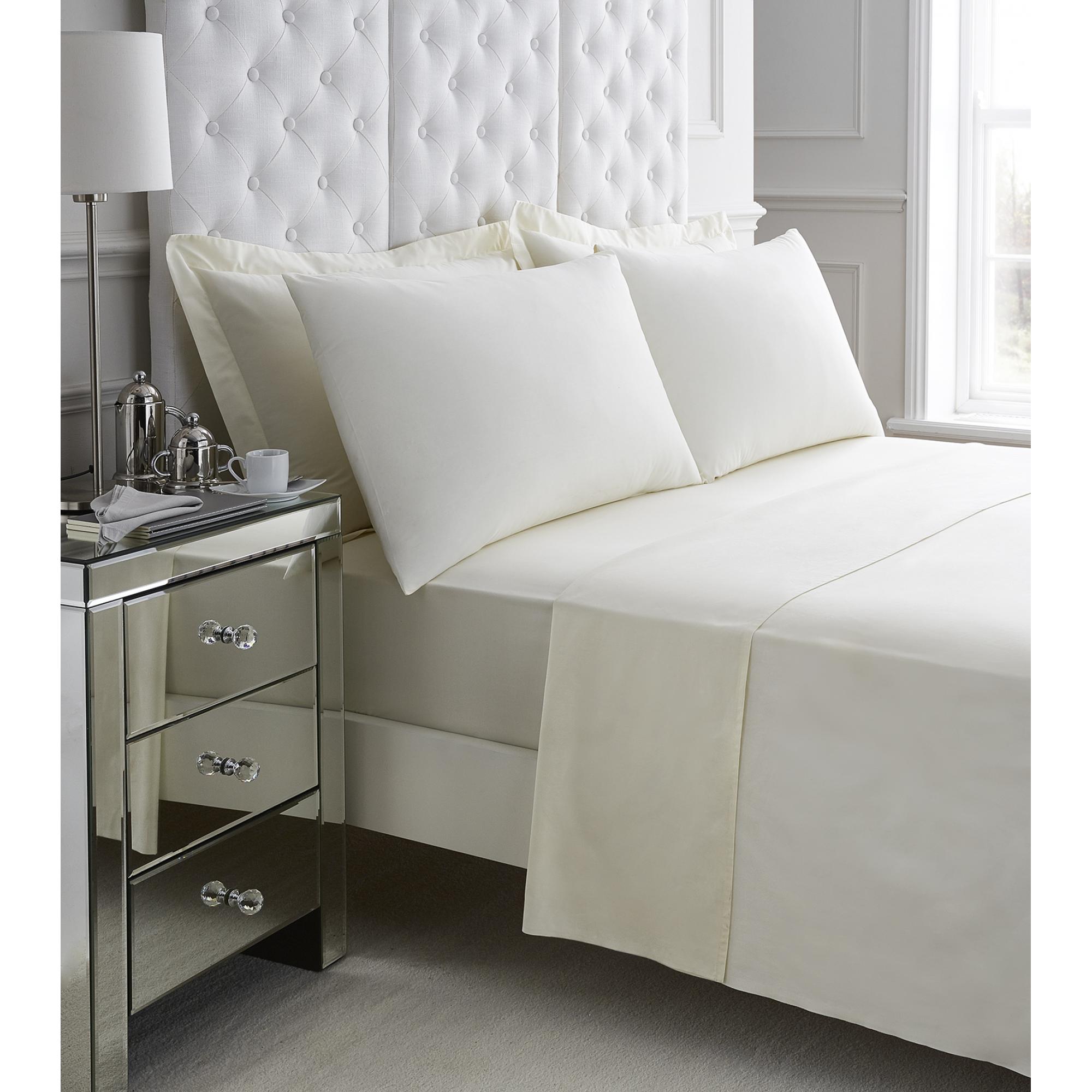 200 TC EGYPTIAN COTTON FLAT SHEET CREAM